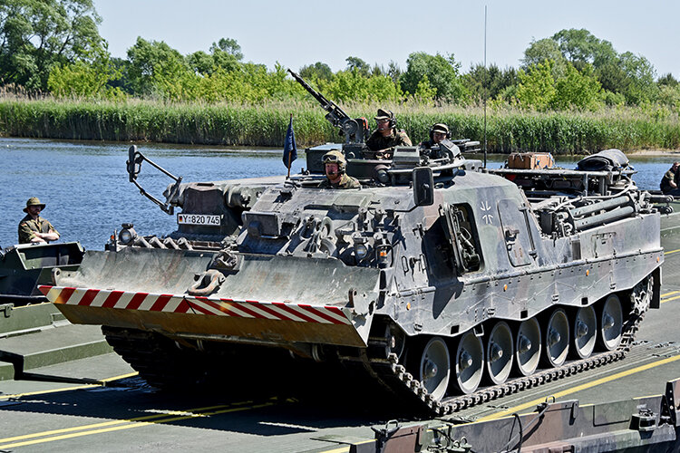 30 Jahre Bergepanzer 3 Büffel | Rheinmetall